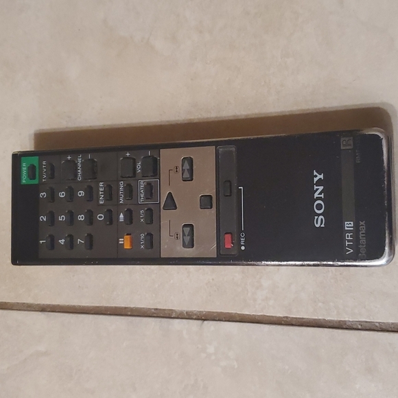 Sony | Other | Vintage Sony Vtr Rmt35 Betanax Remote Control | Poshmark